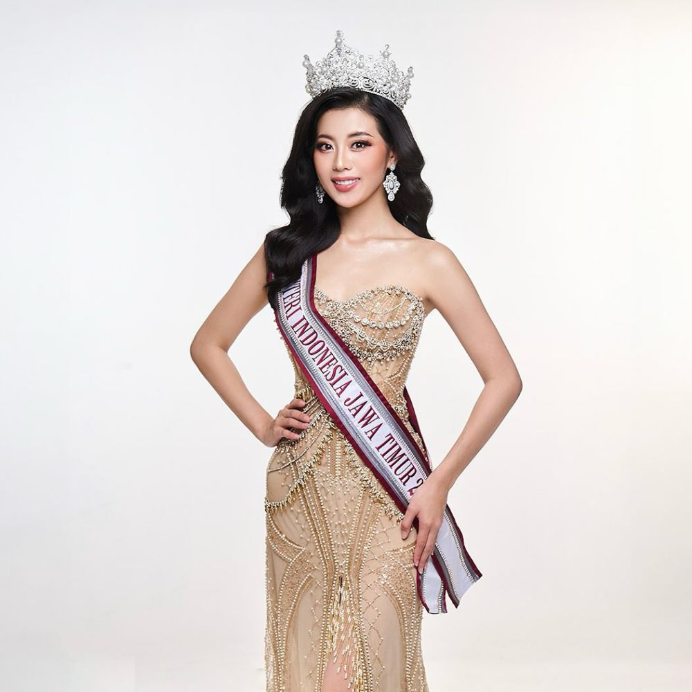 12 Photoshoot Finalis Puteri Indonesia 2024 dari Pulau Jawa