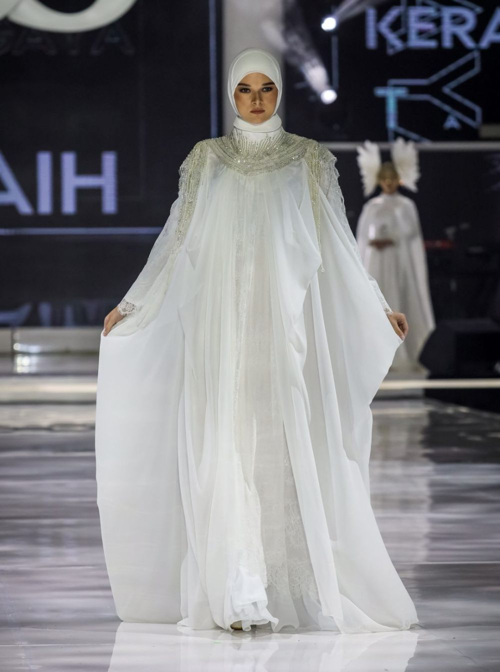 18 Koleksi Modest Wear Shella Saukia, Mewah nan Berkelas!