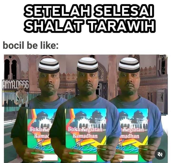 7 Meme Bocah Berebut Minta Tanda Tangan Imam Tarawih