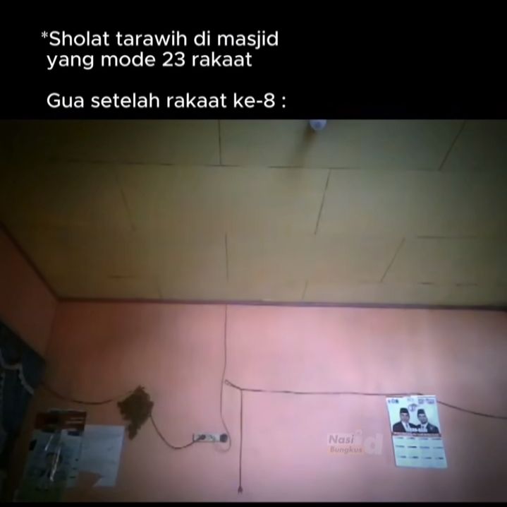 7 Meme Remaja Jompo Ikutan Tarawih, Dikit-Dikit Rehat?