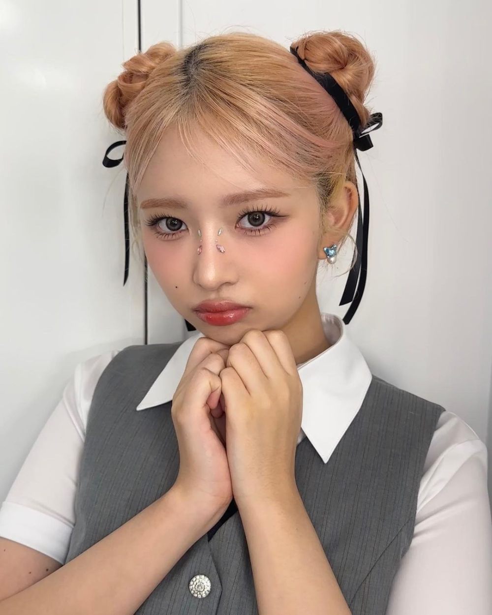 10 Inspirasi Makeup Rei IVE, Hadir dengan Berbagai Gaya!