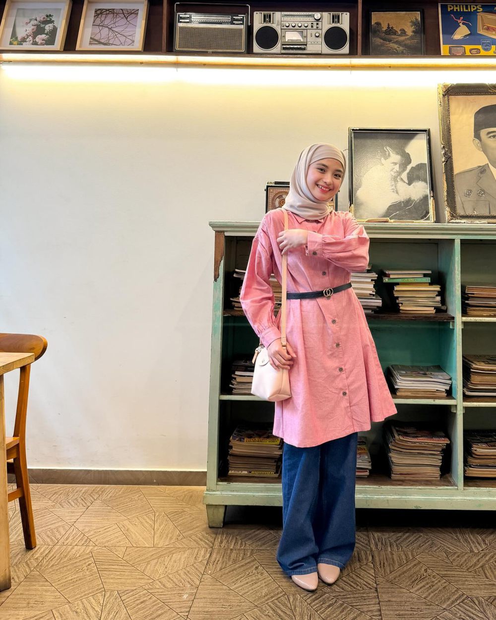 7 Outfit Girly Looks untuk Reuni dan Buka Puasa Bareng