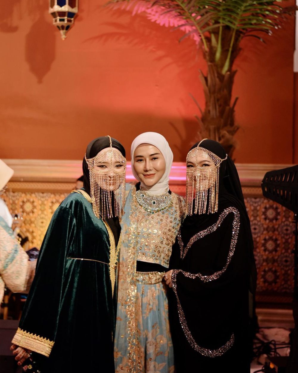 Potret Ana Riana saat Menghadiri Ultah Irish Bella, Pangling