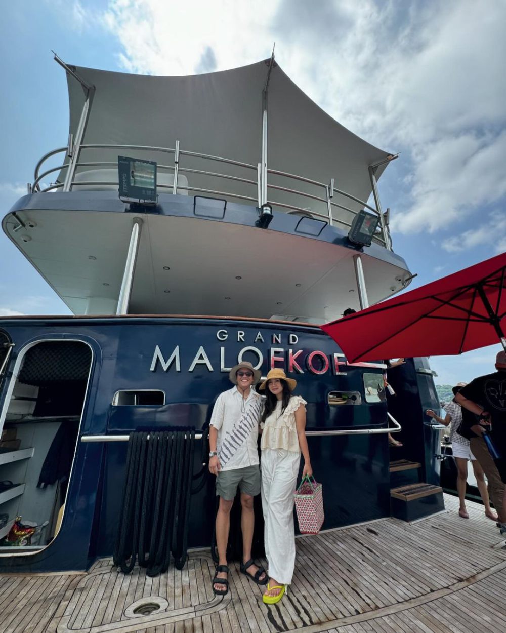 8 Momen Romantis Arief Muhammad dan Istri di Labuan Bajo