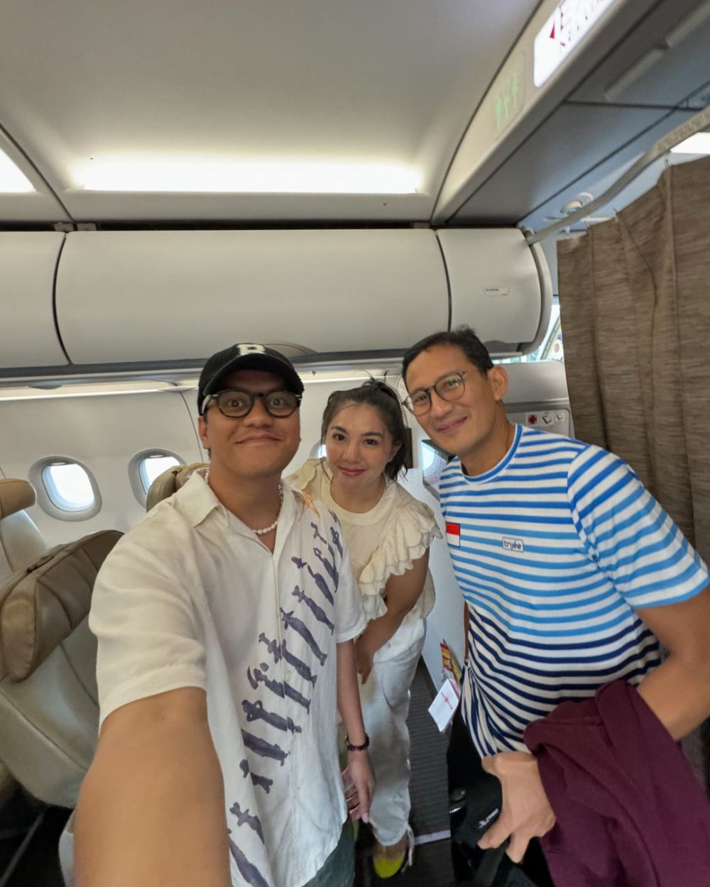 8 Momen Romantis Arief Muhammad dan Istri di Labuan Bajo