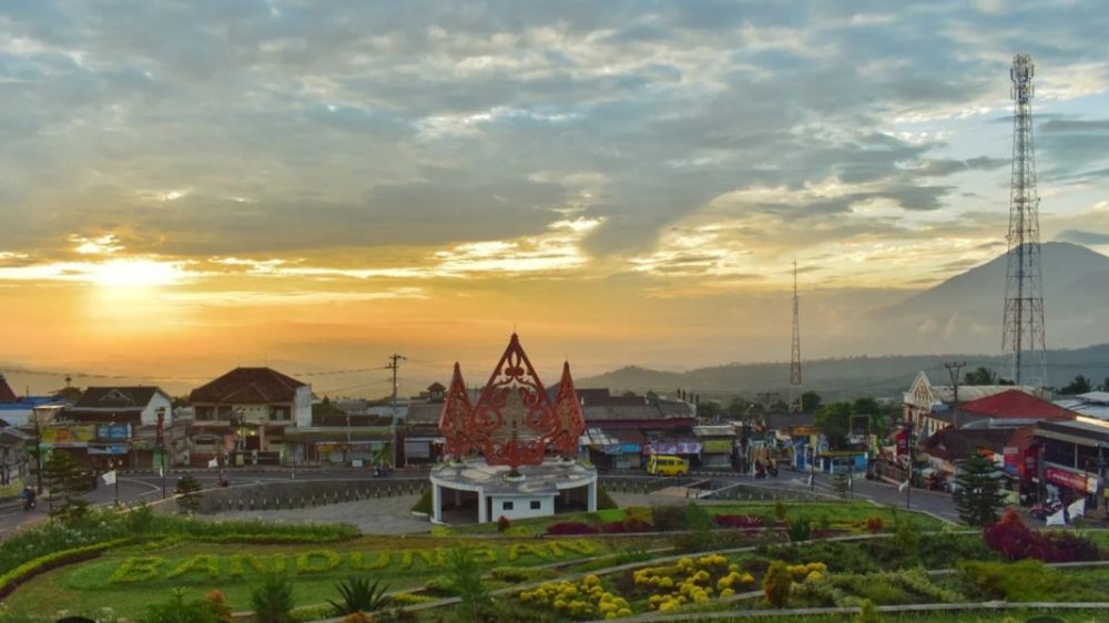 Alun-alun Bandungan Semarang
