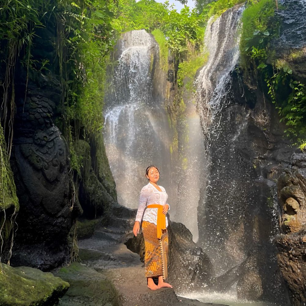 Informasi Wisata Taman Beji Griya Waterfall Bali