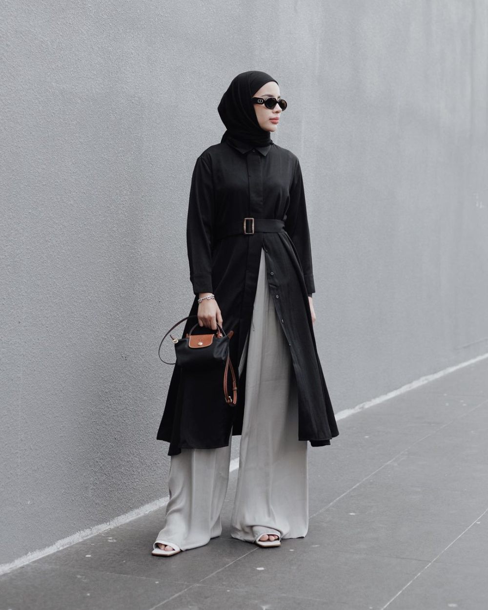8 Ide Styling Outfit Hijab Yang Classy Elegan Dan Inspirati