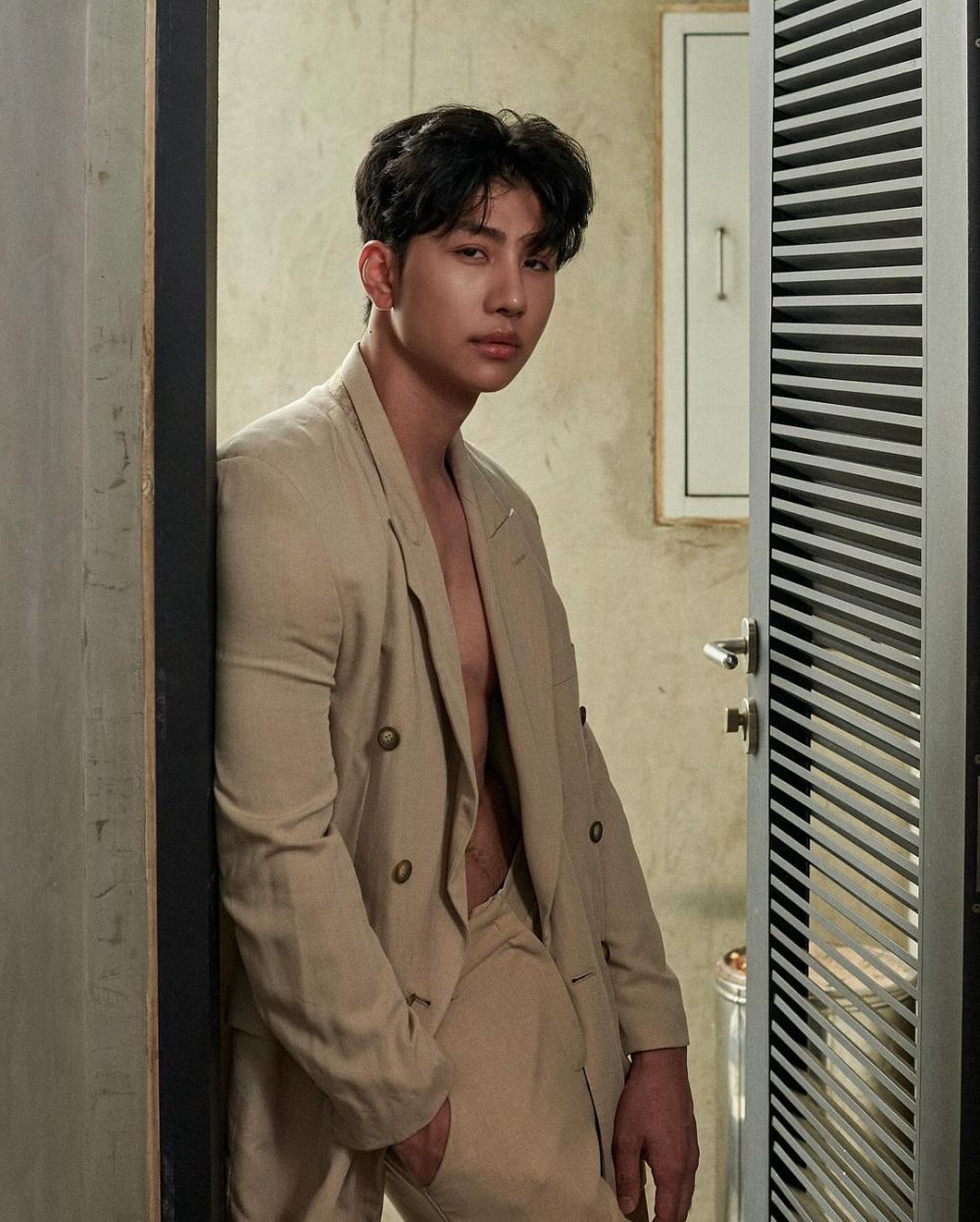 8 Aktor GMMTV yang Kuliah di Bangkok University, Siapa Saja?