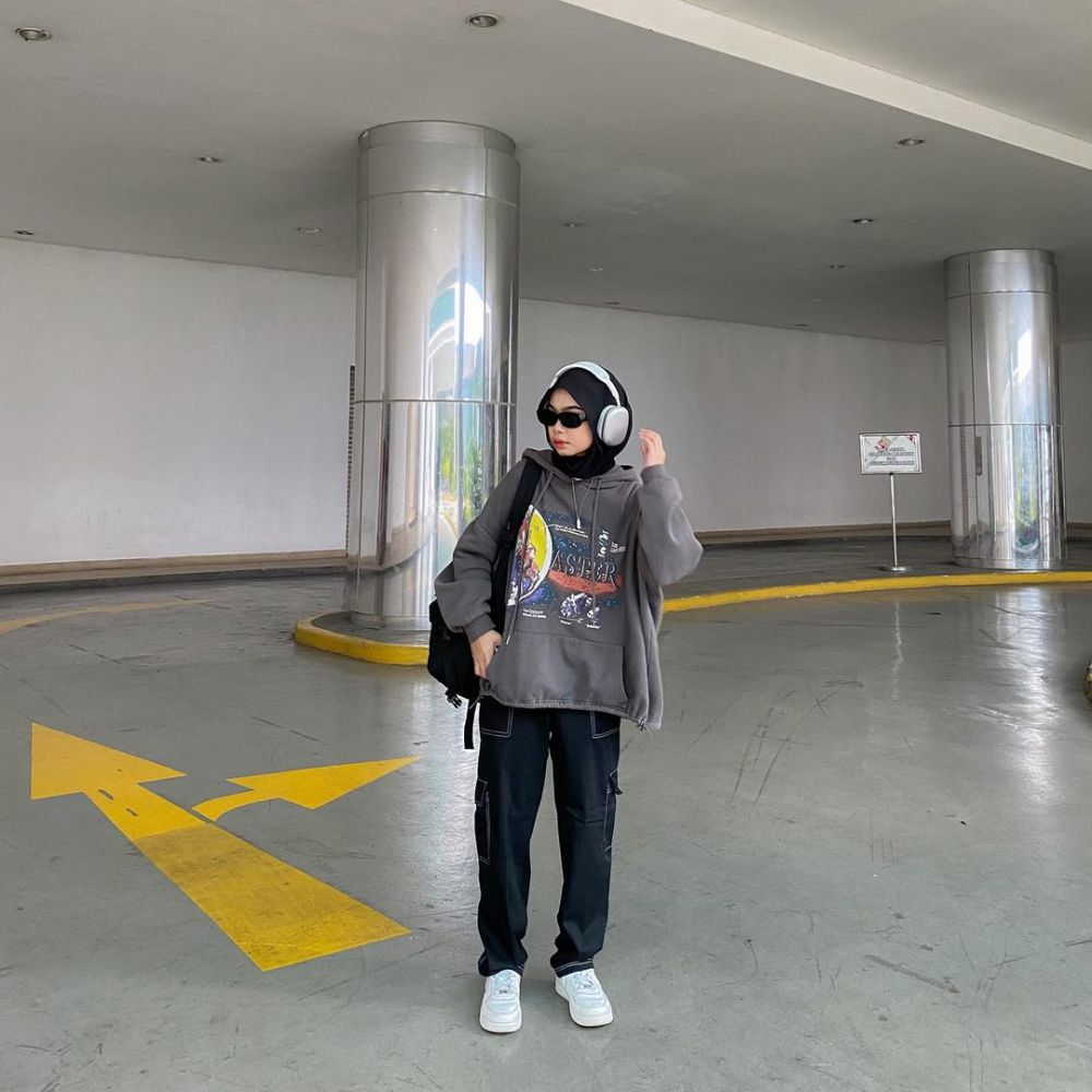 12 Outfit Skena Hijab ala Nola Clara