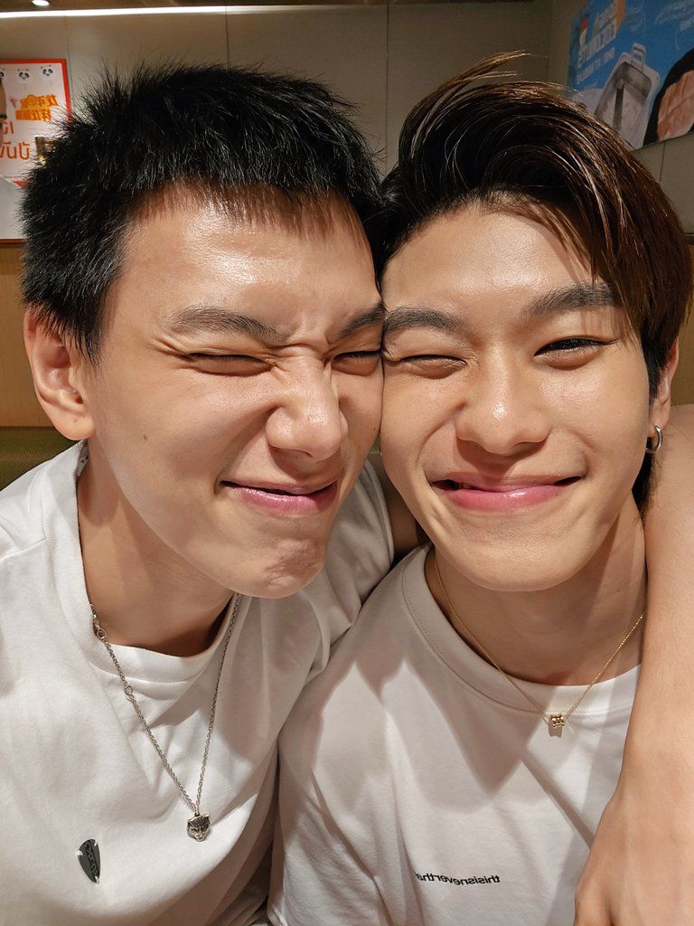 7 Potret Aktor Thailand Daou Pittaya dan Offroad Kantapon