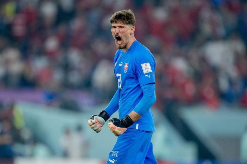 Mengenal Gregor Kobel, Kiper Tangguh Borussia Dortmund