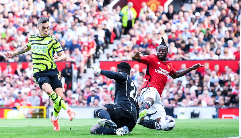 4 Momen Arsenal Menang 2 Kali atas MU dalam Semusim EPL