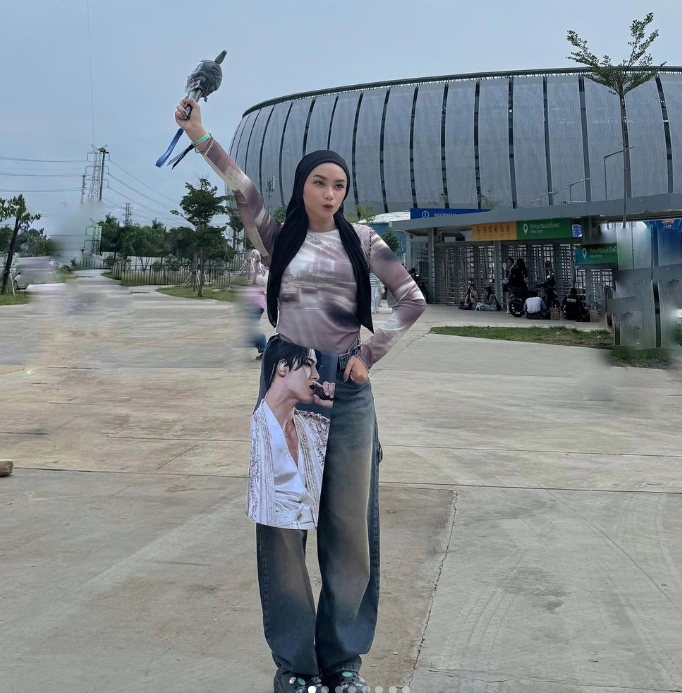 7 Ide OOTD Hijab Skena ala Adya Asyra untuk Segala Kegiatan