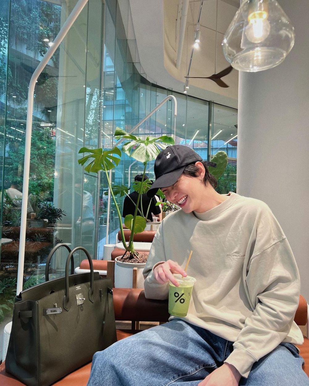 8 Mix and Match Daily Outfit ala Nut Supanut, Minimalis!