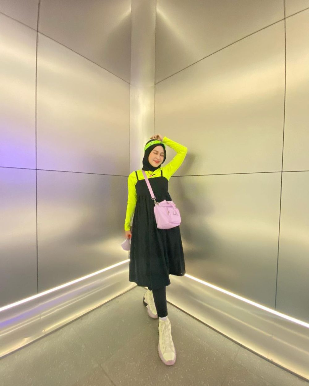 9 Ide Styling Outfit Nonton Konser Musik ala Geby Srikandi