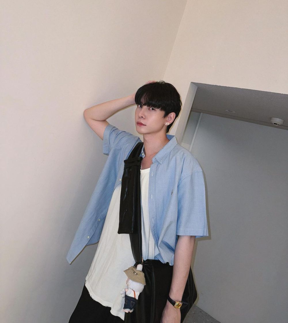 8 Mix and Match Daily Outfit ala Nut Supanut, Minimalis!