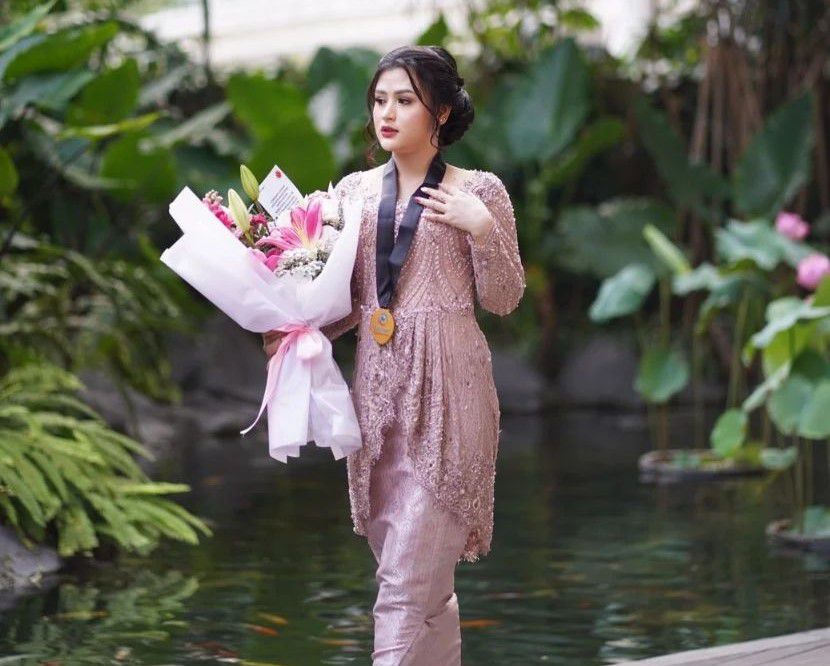 7 Rekomendasi Tempat Sewa Kebaya di Jakarta, Ragam Harga!