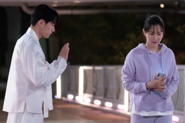 7 Cara Shin Yoon Bok Menghormati Kim Hong Do Dare to Love Me