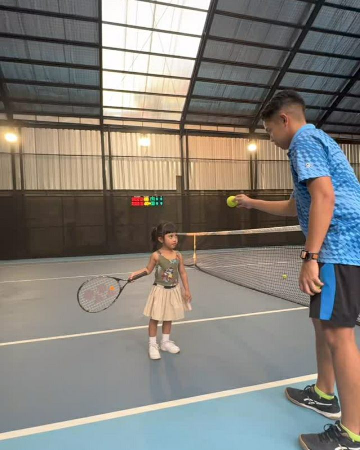 Xabiru dan Chava Ikut Main Tenis