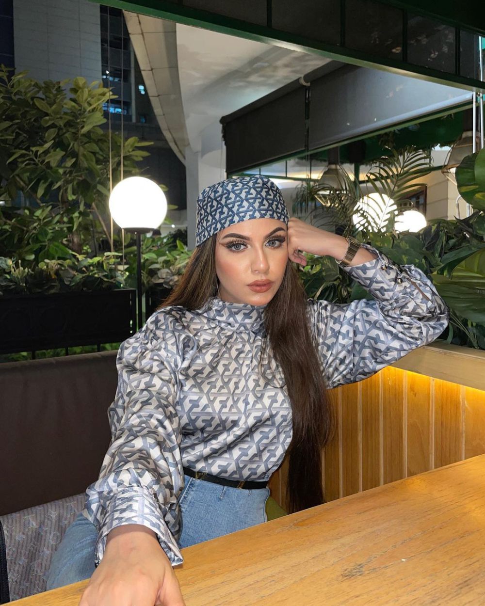 7 Inspirasi Makeup Fierce Look, Tampil Berani dan Pede!