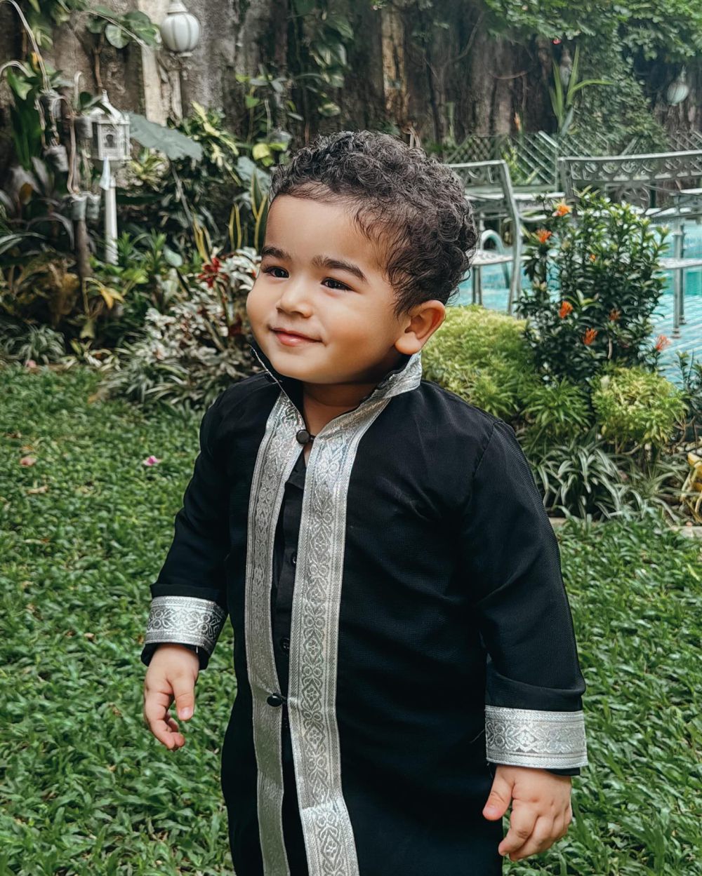 7 Potret Wajah Kedua Anak Tasya Farasya, Akhirnya Di-publish