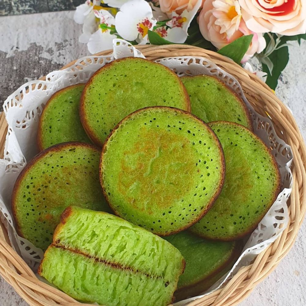 Bika Ambon Mini Pandan: Kelezatan Tradisional Dalam Ukuran Gigitan ...