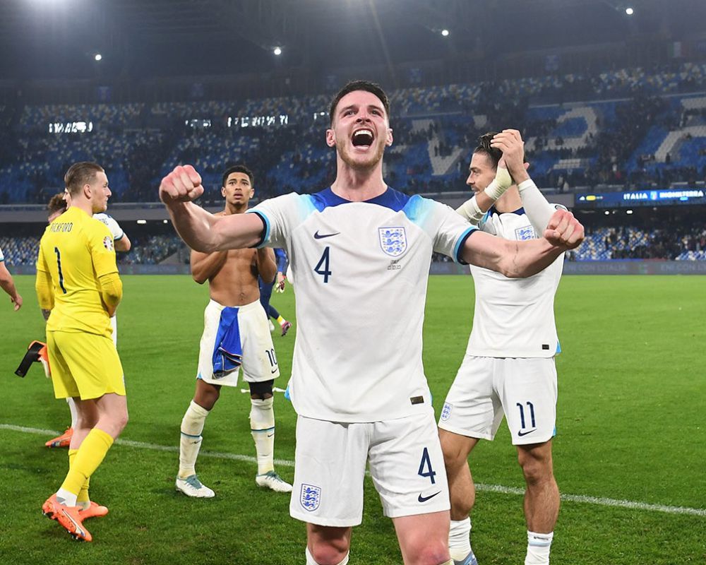 Diejek Saat Inggris vs Irlandia, Rice dan Grealish Bersinar