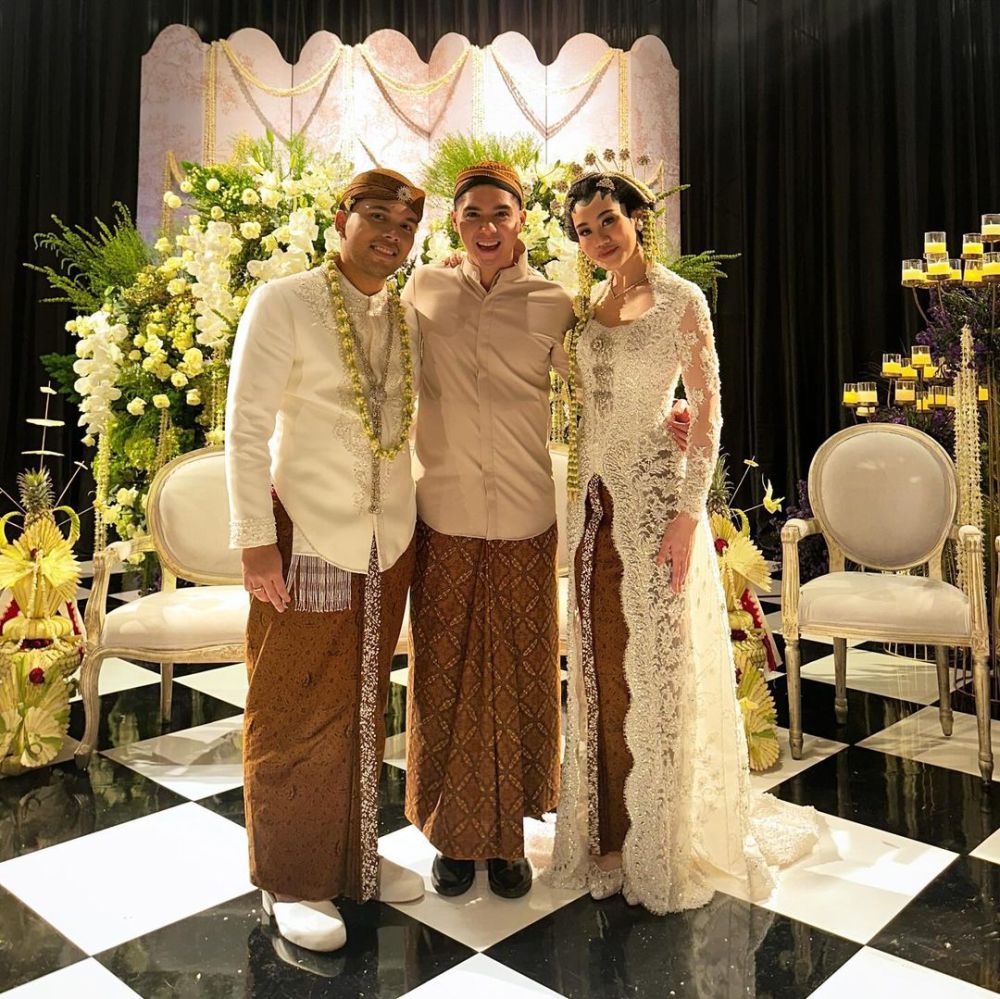 7 Potret Al Ghazali dan Alyssa Daguise di Akad Nikah Thariq