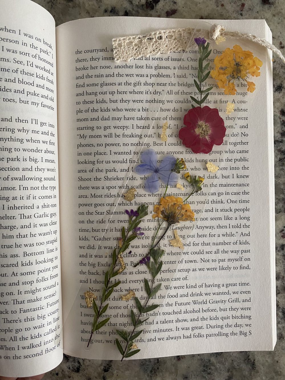 6 Ide Kreasi Pembatas Buku, Tambah Keunikan Buku!