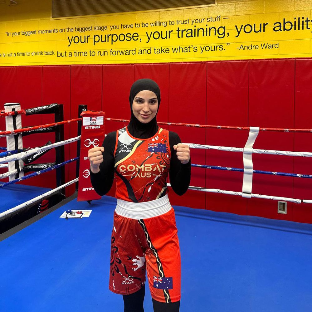 Tina Rahimi Petinju Berhijab Australia di Olimpiade 2024