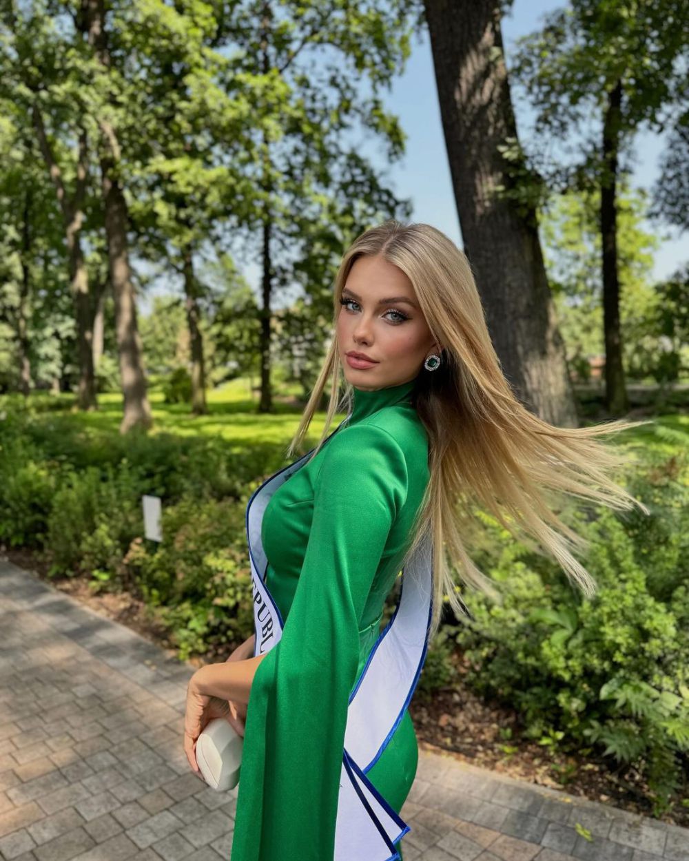 7 Potret Justyna Zednikova Juara 3 Miss Supranational 2024