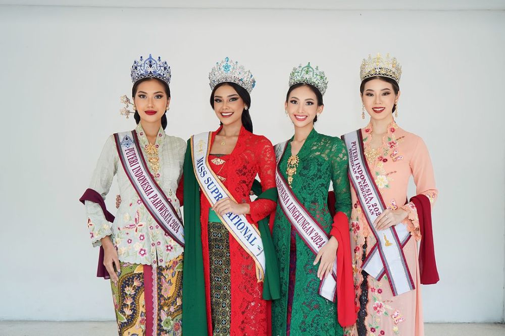 7 Potret Para Puteri Indonesia di Hari Kebaya Nasional 2024
