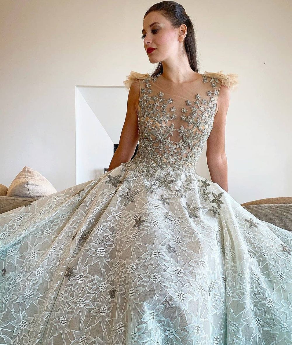 7 Potret Nada Koussa Miss Universe Lebanon 2024, Gorgeous!