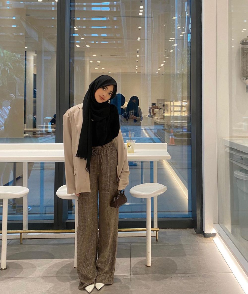 7 Padu Padan OOTD Kembali ke Kampus, Gaya Stylish!