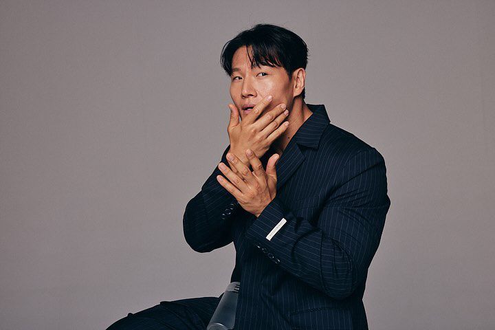 7 Artis Korea Cowok Cemburu Melihat Pernikahan Orang Lain