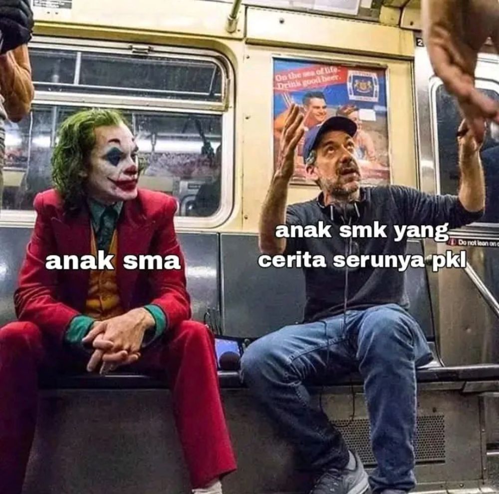 8 Meme Serunya Jadi Murid SMK, Punya Solidaritas Tinggi