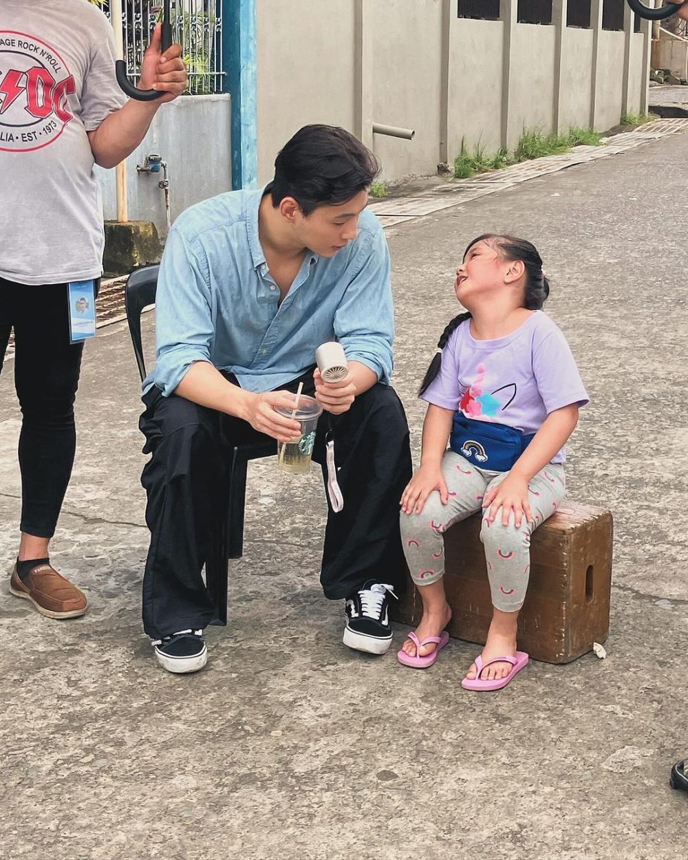 Potret Aktor Ji Soo di Balik Layar Film Filipina Mujigae