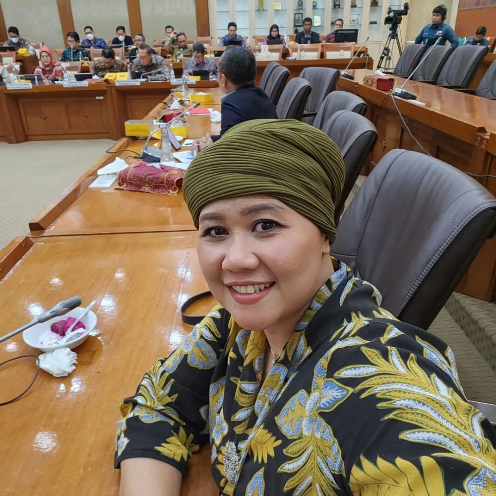 7 Gaya Turban Cagub Luluk Nur Hamidah 7 Gaya Turban Cagub Luluk Nur Hamidah