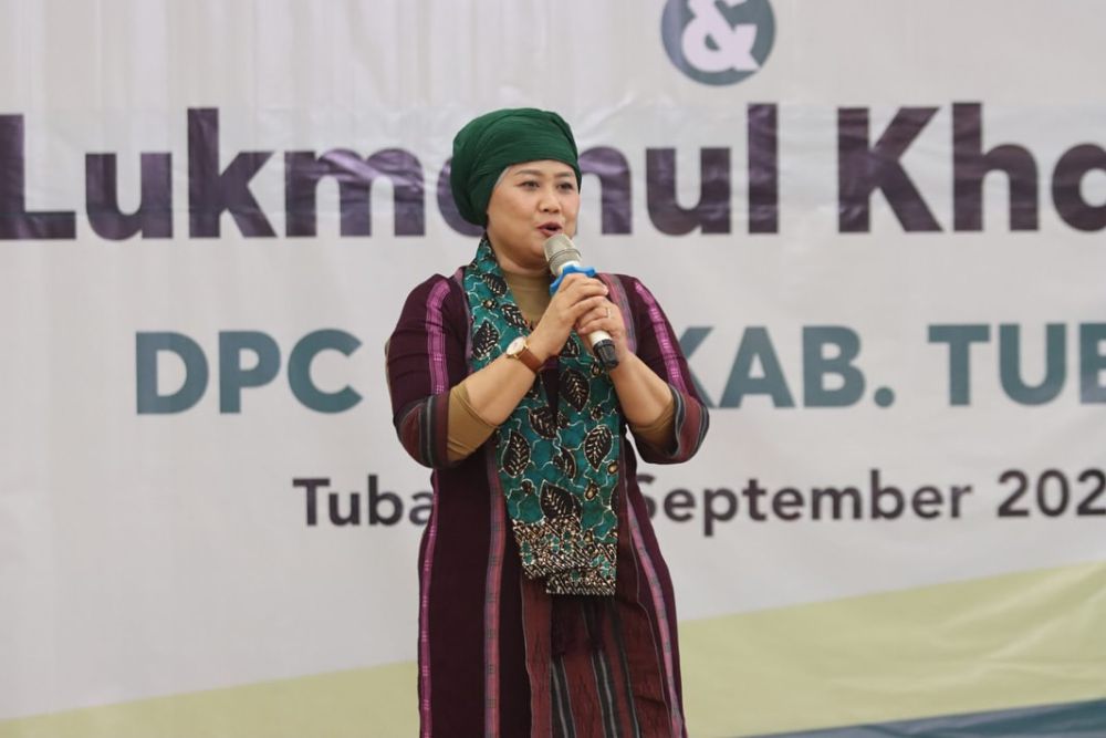 7 Gaya Turban Cagub Luluk Nur Hamidah 7 Gaya Turban Cagub Luluk Nur Hamidah