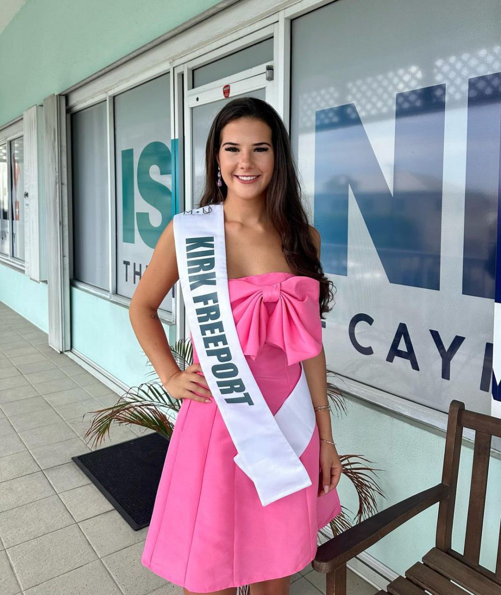 7 Potret Miss Universe Cayman 2024 Raegan Rutty, Atlet!