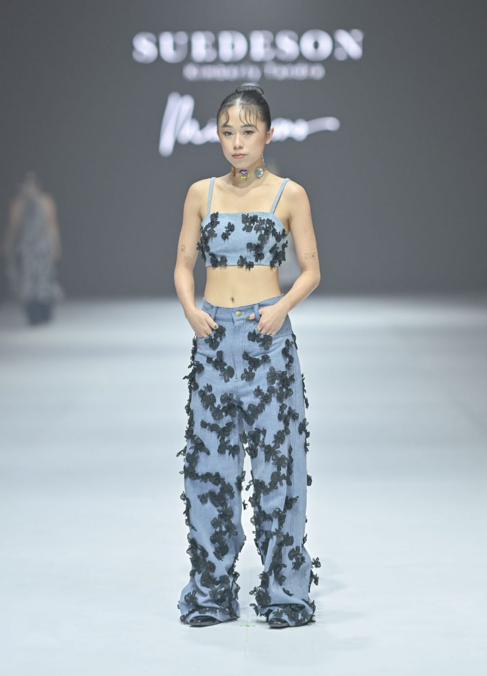 10 Koleksi Suedeson di JFW 2025, Fokus pada Keindahan Floral