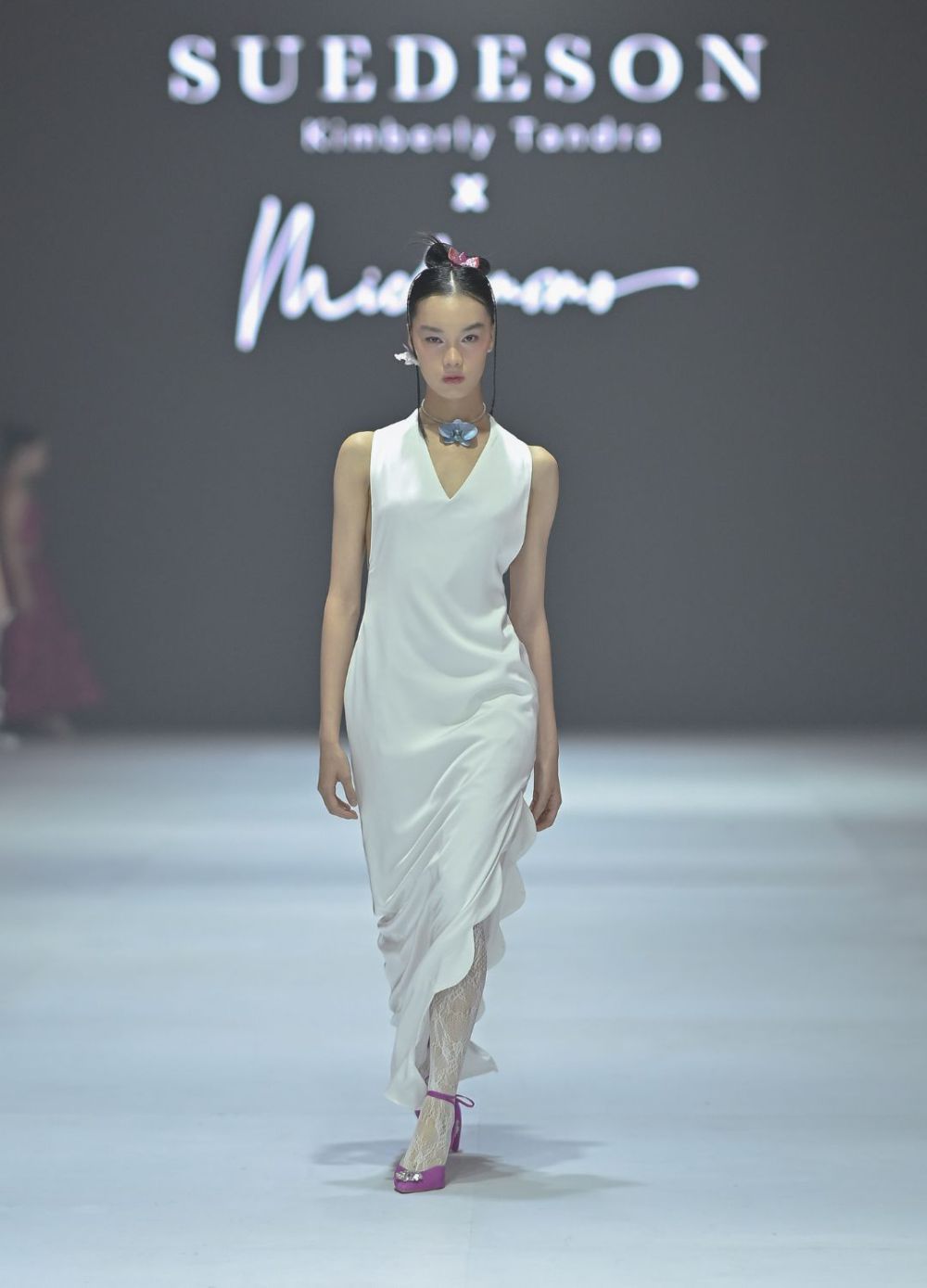 10 Koleksi Suedeson di JFW 2025, Fokus pada Keindahan Floral