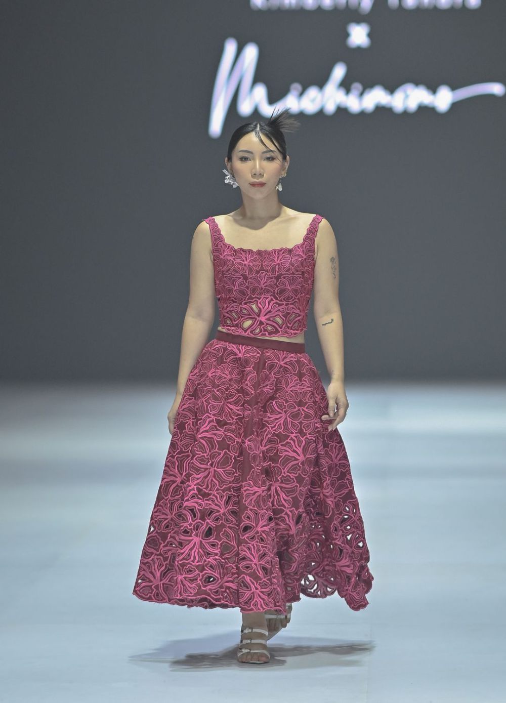 10 Koleksi Suedeson di JFW 2025, Fokus pada Keindahan Floral