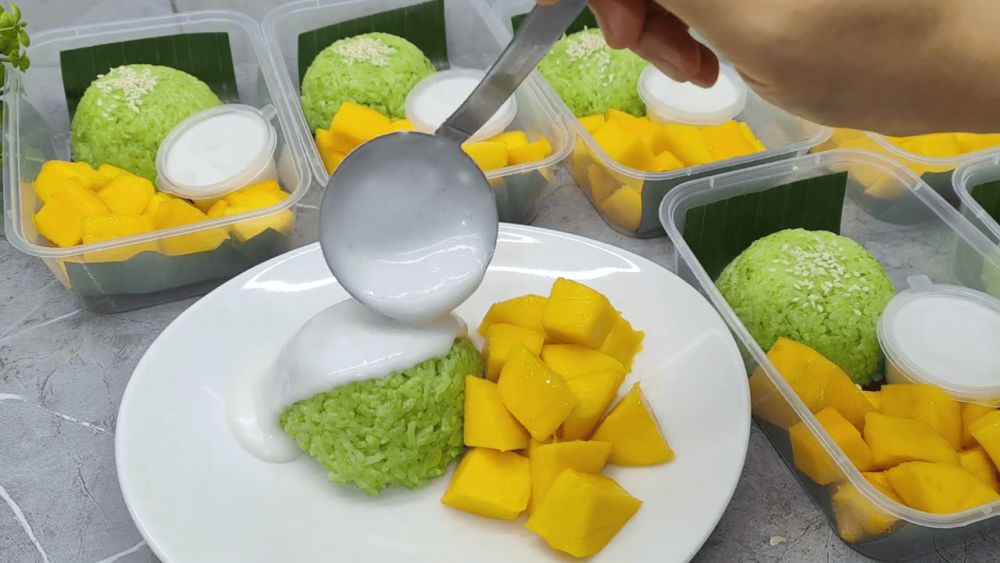 Resep Mango Sticky Rice Pandan yang Pulen dan Cantik