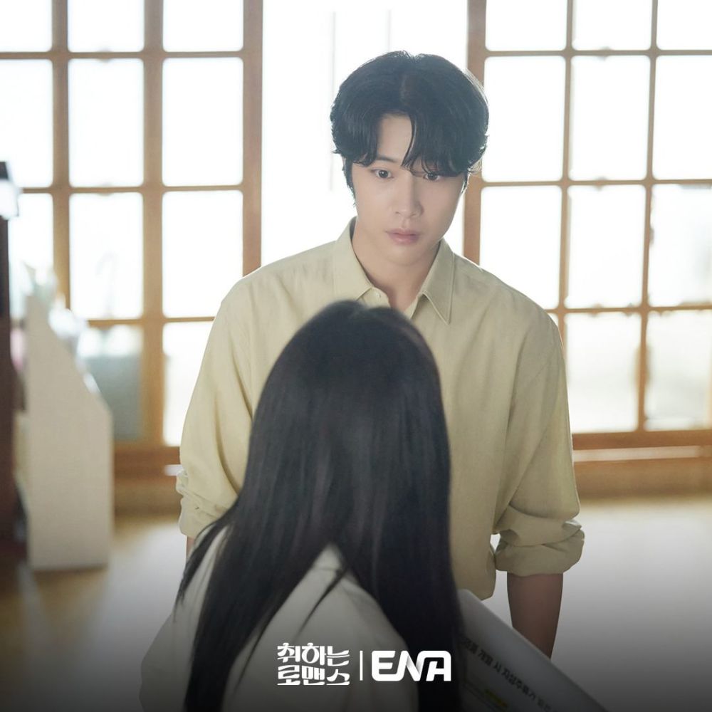 7 Bentuk Kepedulian Min Joo pada Yong Joo di Brewing Love