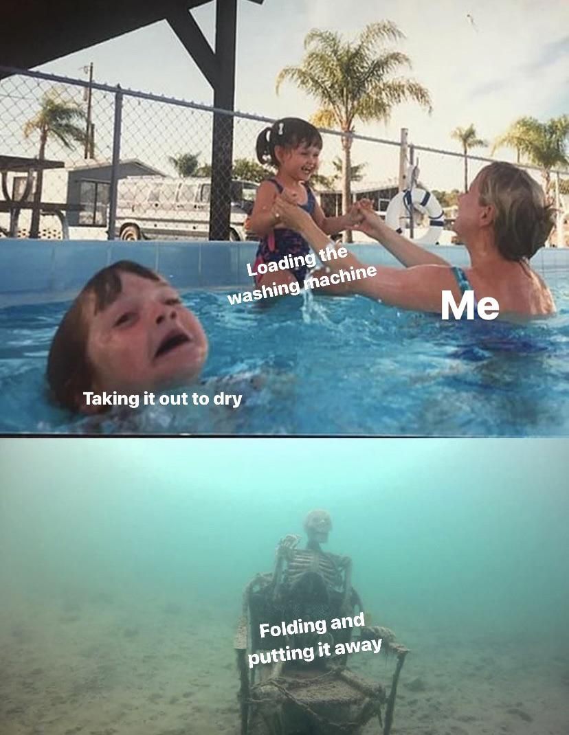 8 Meme Melipat Baju Hasil Cucian, Dicuekin sampai Numpuk!