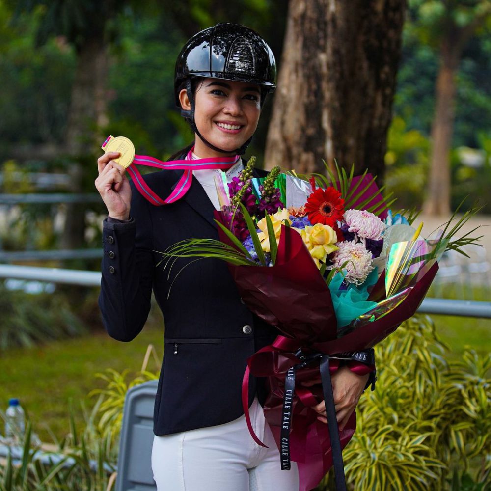 7 Potret Raya Kohandi Juara Pertama Berkuda TOSI Season 3