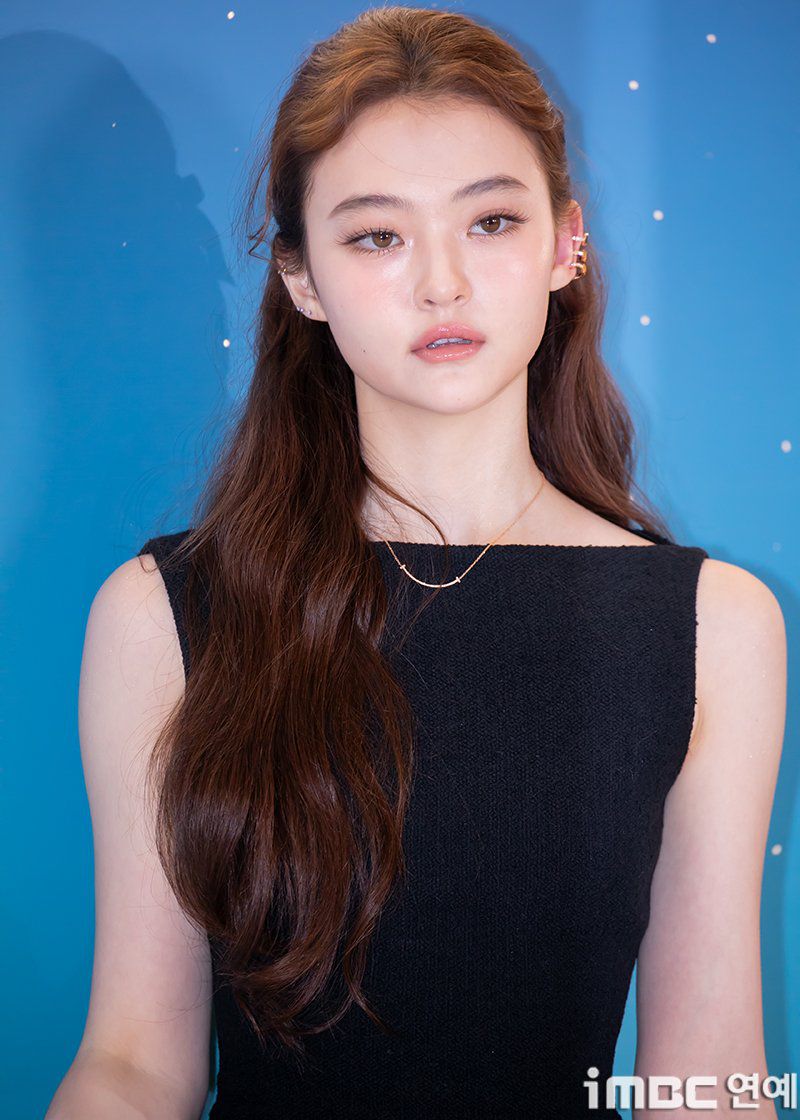 7 Potret Ella MEOVV di Event Tiffany & Co, Auranya Mahal!