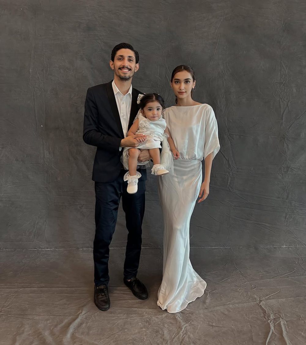 7 Inspirasi Outfit Elegant Look ala Syafira Haddad, Chic!